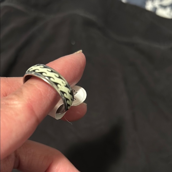 Accessories | Mens Glow In The Dark Stainless Steelwave Pattern Ring ...